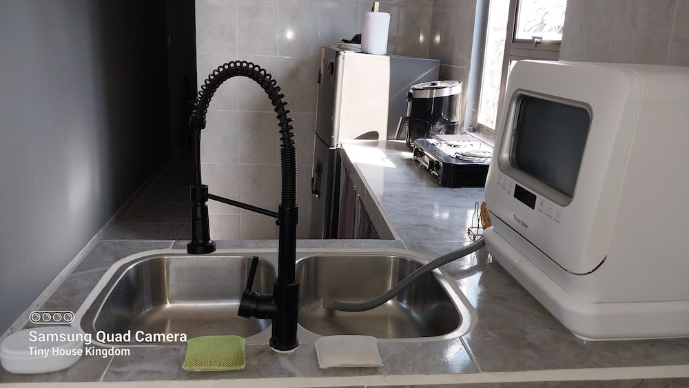 Tiny House Kingdom De Lujo Con Cama King A 3 Minutos De La Playa Y El Aeropuerto - Córdoba