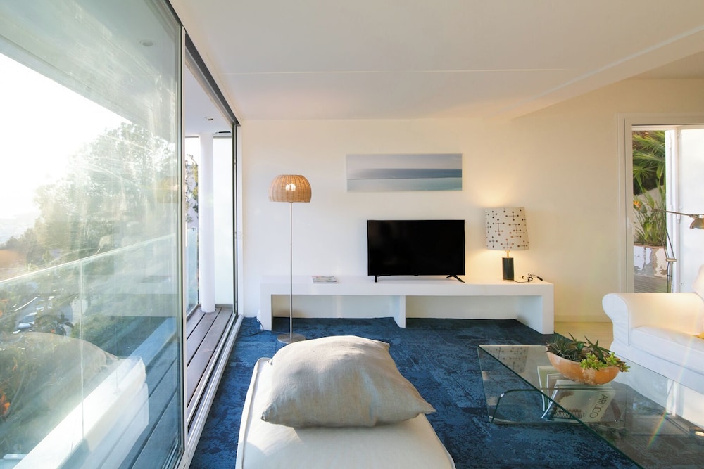 Apartamento 'Sitges Suites B' Con Vistas Al Mar, Wi-fi Y Aire Acondicionado. - Sitges