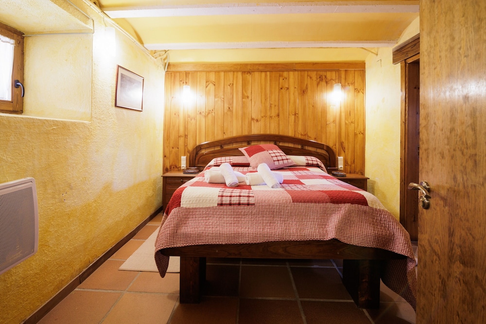Chalet 'Masia D'en Cot' With Wi-fi And Air Conditioning - Ger