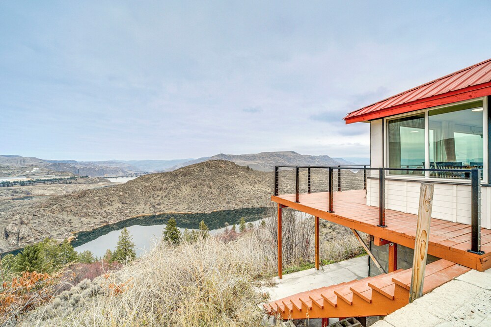 Cozy Grand Coulee Home W/ Deck & Views! - Steamboat Rock State Park, Electric City