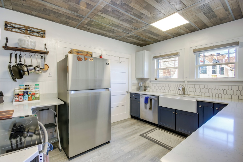 Downtown Red Lodge Home - 8 Mi To Skiing! - Red Lodge, MT