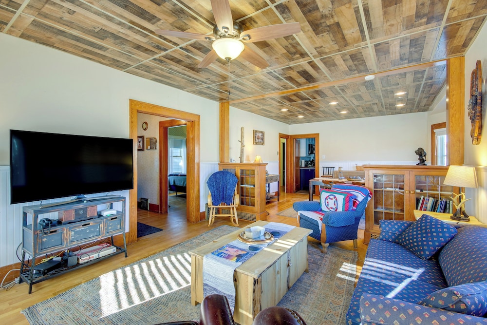 Downtown Red Lodge Home - 8 Mi To Skiing! - Red Lodge, MT