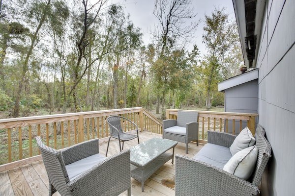 Deck, Yard & Outdoor Dining: Destrehan Getaway! - Louisiana