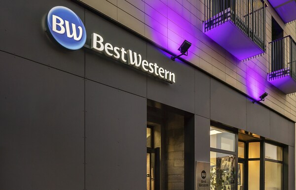 Best Western 11bauer Paris Saint-ouen - Saint-Ouen