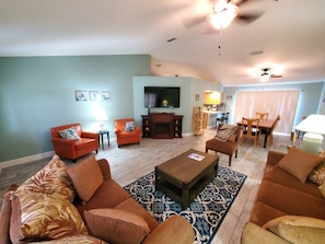 Casa, 3 quartos | Sala de estar