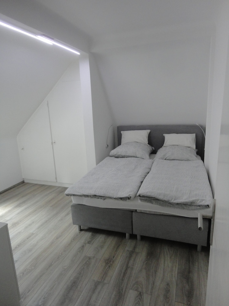 Ferienwohnung Adrián - Saarbrücken
