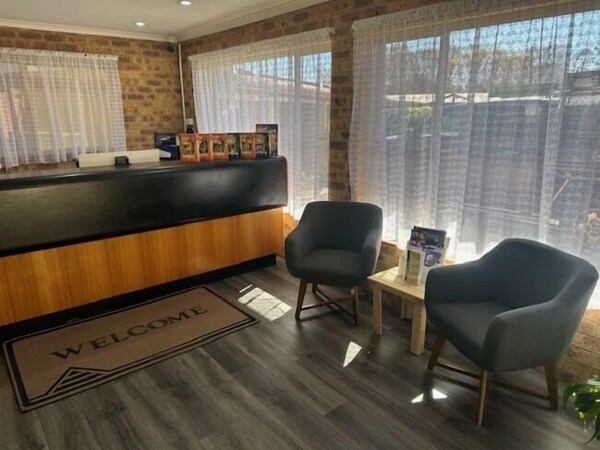 클락 타워 모텔 인 - 쿠나바라브란