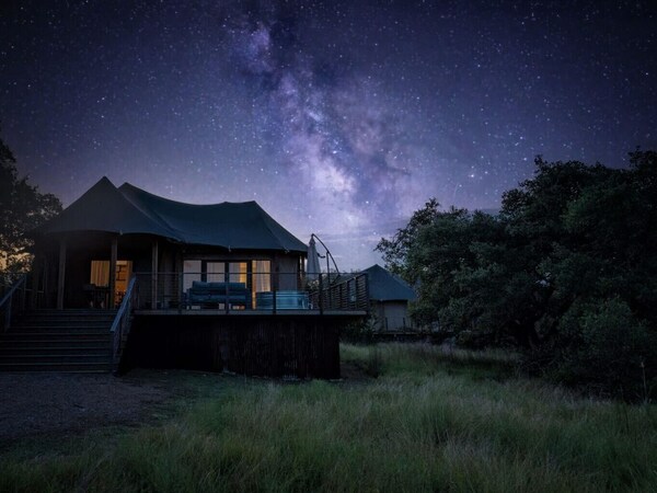 Outdoorsy Hill Country - Luckenbach, TX