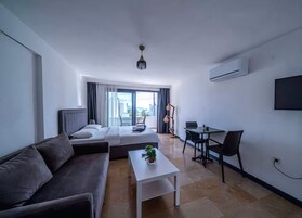 Estúdio Deluxe | Cortinas/cortinados opacos, Wi-fi grátis 