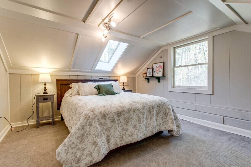 4bd "Gatlinburg" Cabin With City Convenience - Brentwood, TN