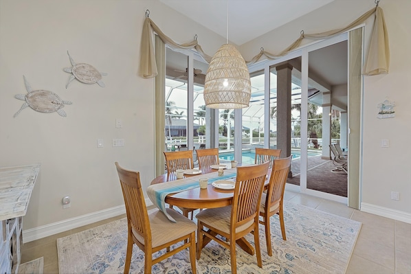 Casa, várias camas (488 Persian Court) | Restaurantes