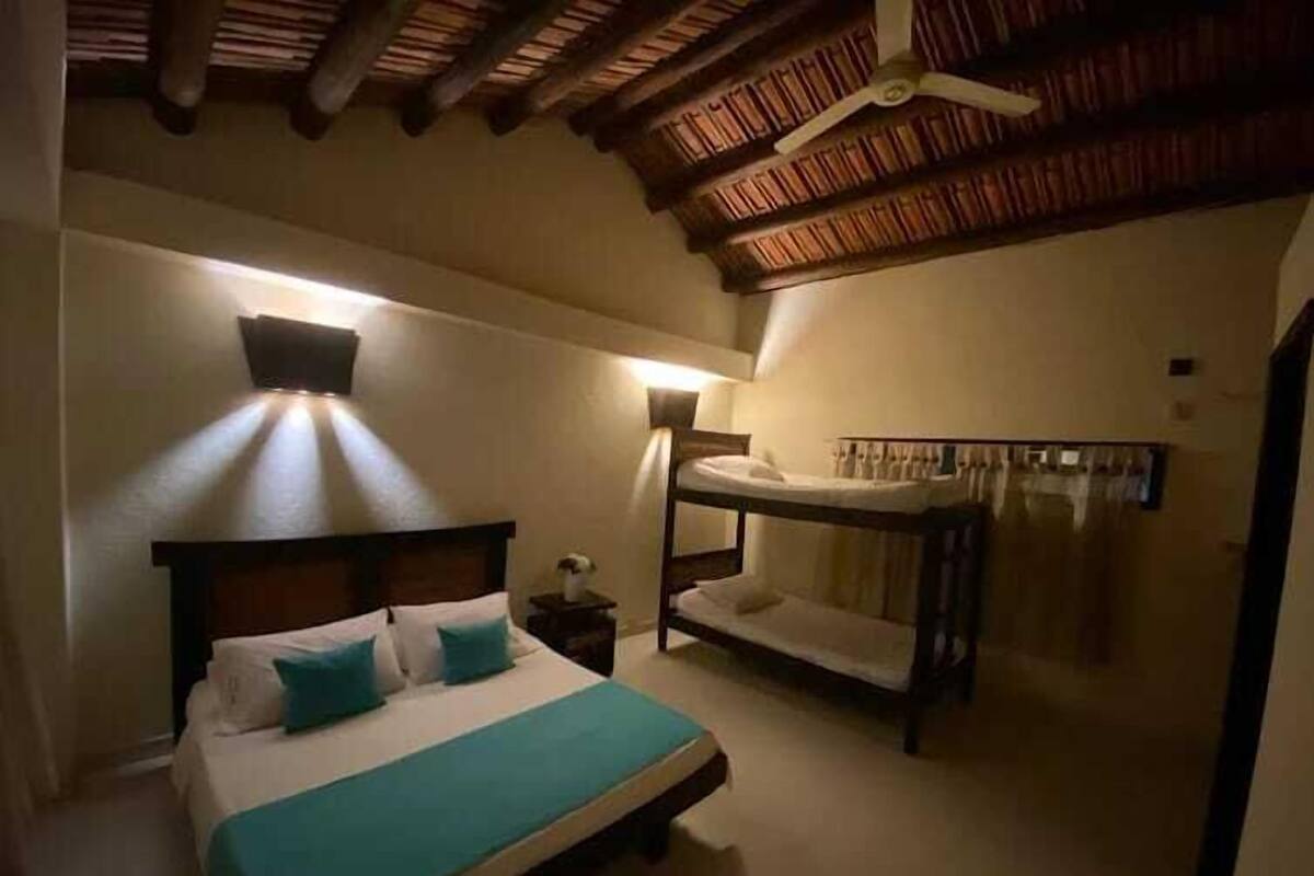 1 quarto, edredões de penas