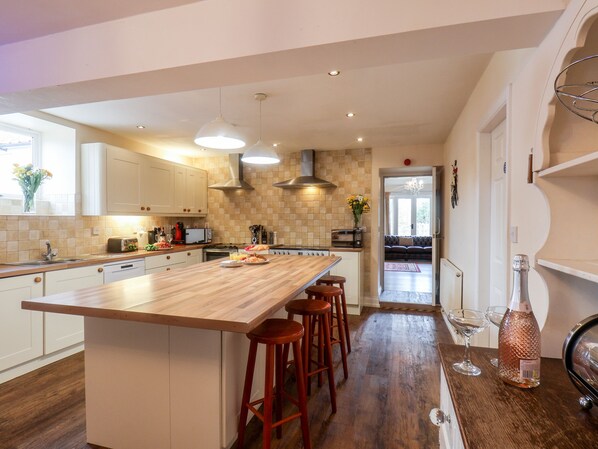 Casa de campo | Cozinha privada | Geladeira, lava-louças, chaleira elétrica, torradeira