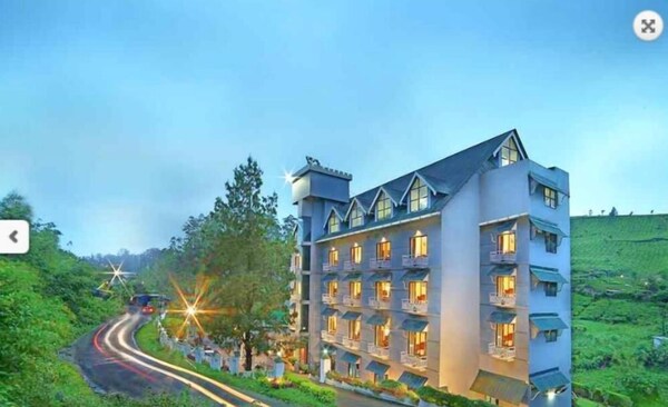 Hotel C7 Munnar - Munnar