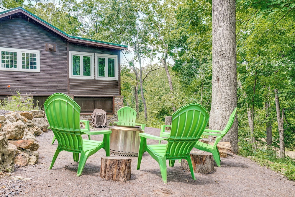 Cozy Steelville Retreat: River + Trail Access! - The Fugitive Beach, Rolla