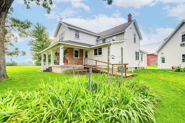 Charming Manchester Retreat W/ Patio & Fireplace! - Backbone State Park, Dundee