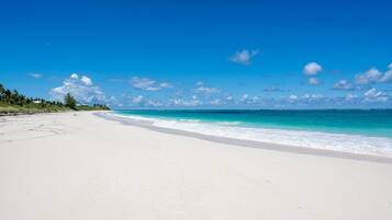 Casa, 4 quartos | Praia | Perto da praia