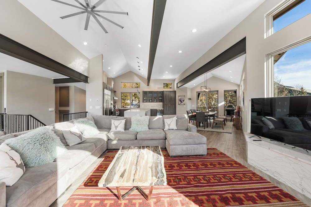 200 Caravelle Drive - Keystone, CO