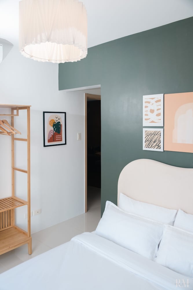 Modern Contemporary 2bedroom Penthouse In Tagaytay - Alfonso