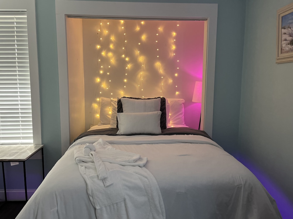 Suite Nest @ The Beach ️ - Jacksonville Beach, FL