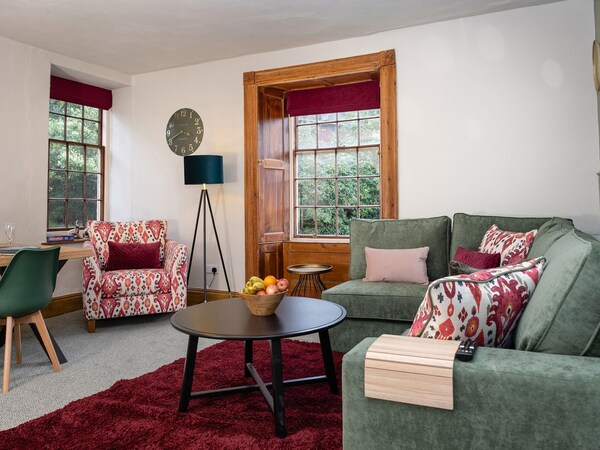 Watermouth Castle, Rhododendron Apartment - Ilfracombe