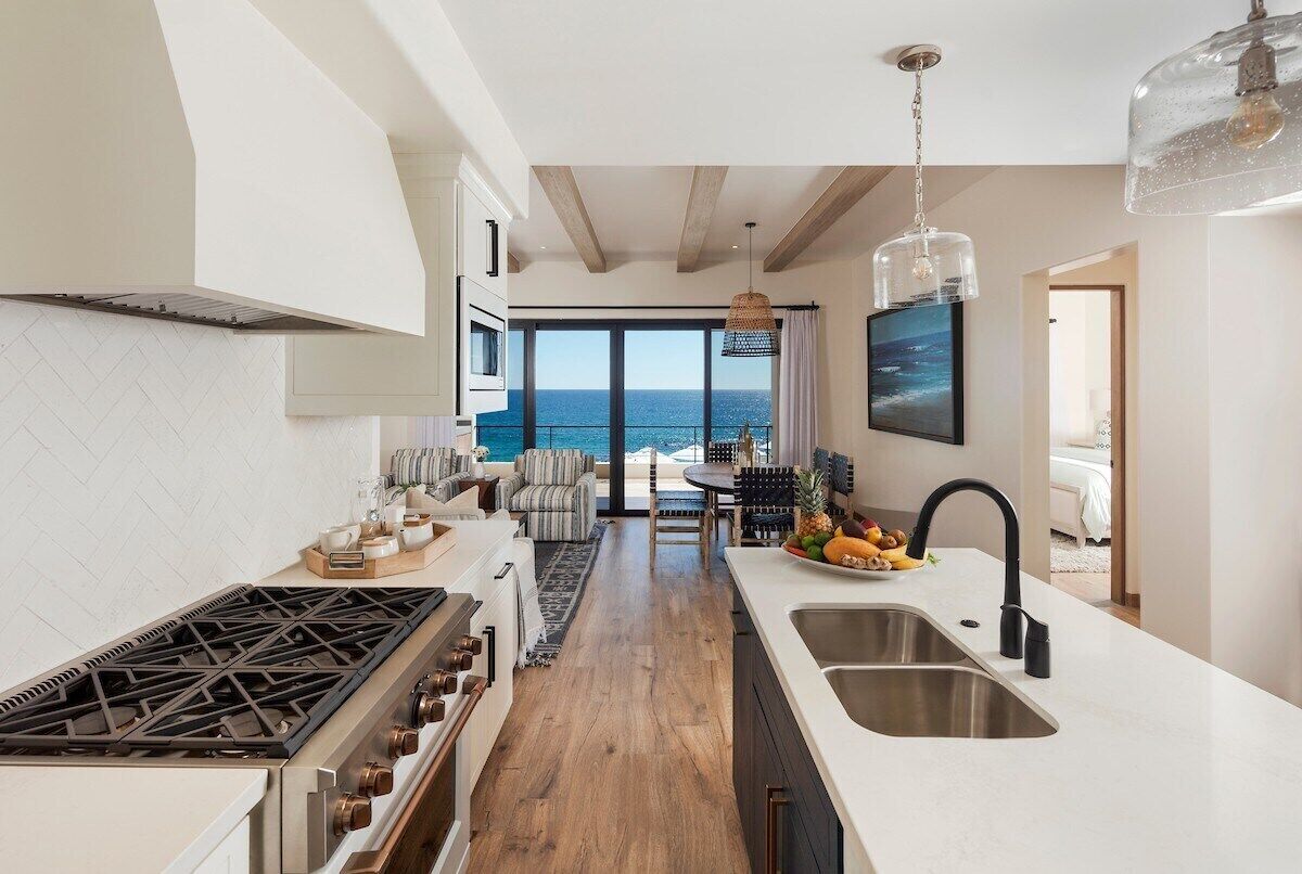 Apartamento | Cozinha privada | Uma cafeteira/bule 