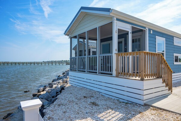 Blufin Bungalows & Marina - Chincoteague, VA