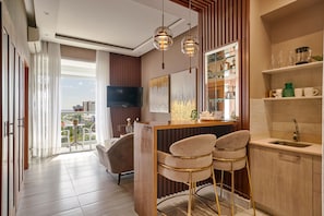Apartamento, 2 quartos, acessível, varanda | Restaurantes