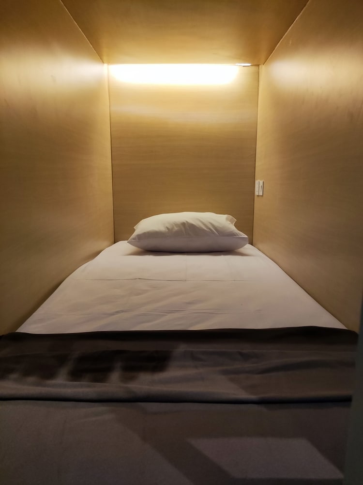 Fora Capsule Hostel Tuban Kuta - Denpasar