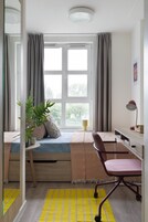Standard Twin Room | Roupas de cama antialérgicas, escrivaninha
