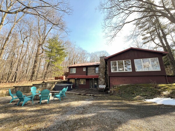 The Whiskey Barrel Lodge By Taylor Made Deep Creek - Deep Creek Lake, MD