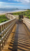 Praia particular, areia branca