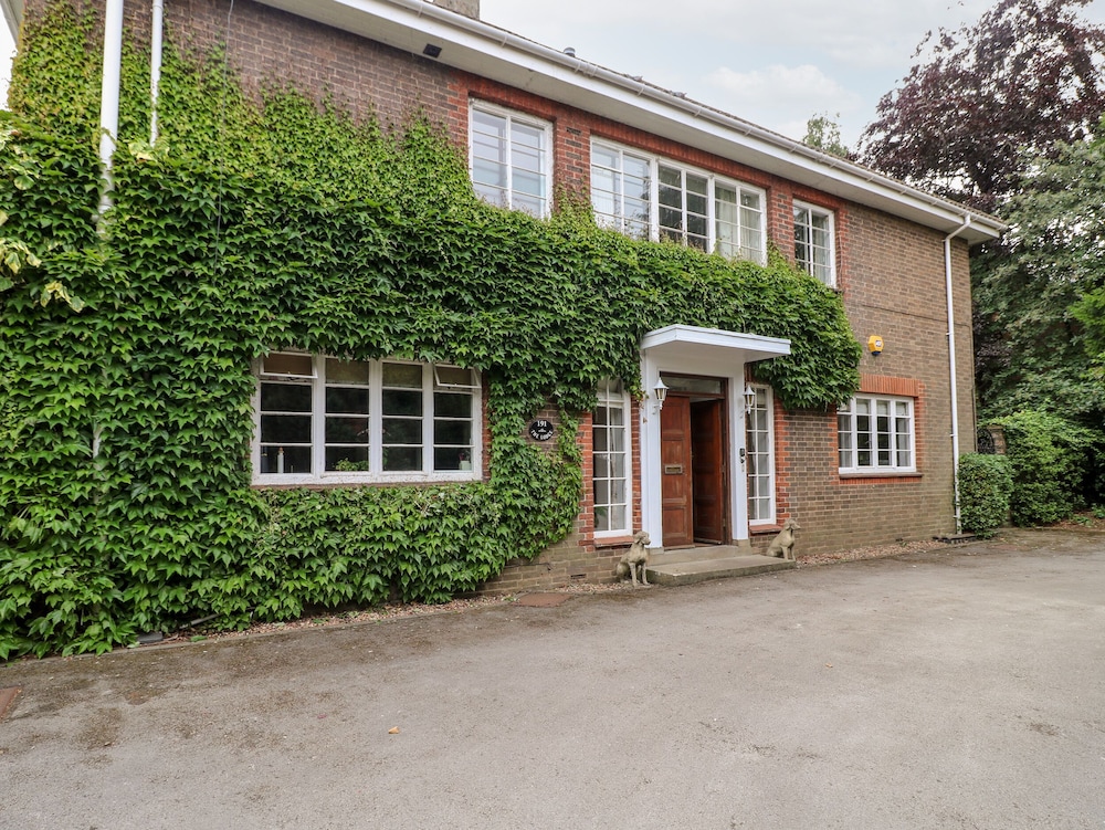 The Lodge - Leicestershire