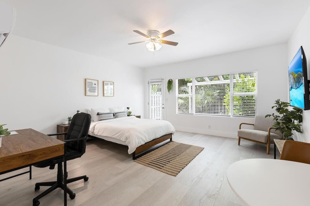 Clean Studio Apartment Near Beach in Victoria Park - Fort Lauderdale | Vrbo