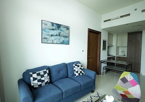 Apartamento, 2 quartos, varanda, Vista para a cidade | Sala de jantar