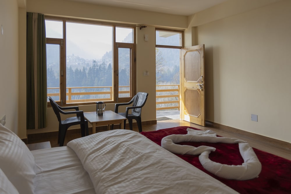 Private Room In Manali, Mountain And River View Near Manali-4 - Manali