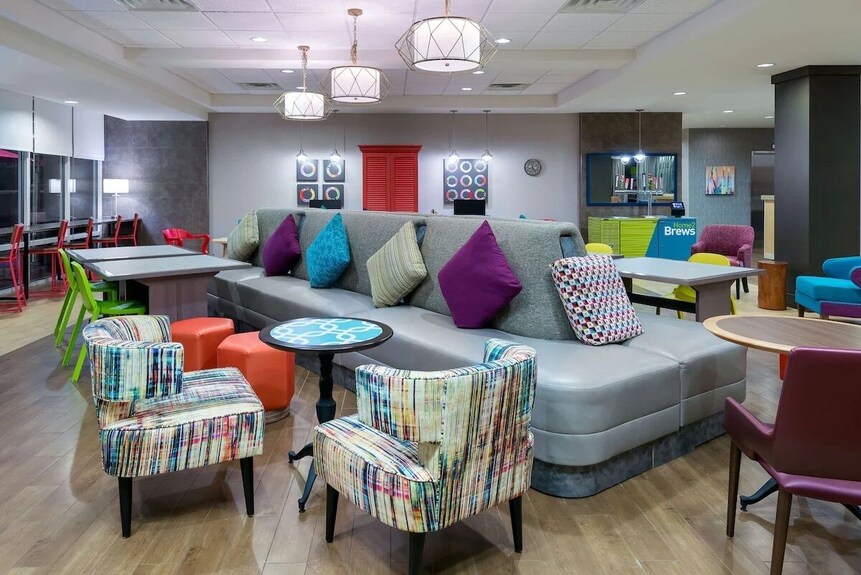 2 Queen Studio: Gym & Pool Access | 3 Mi To Airport | 1mi To Shopping & Events - Charleston