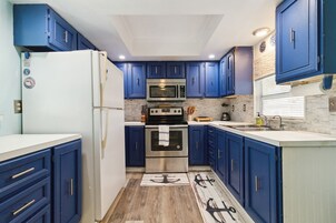 Casa de campo, 2 quartos | Cozinha privada | Geladeira, fogão, cafeteira/chaleira, torradeira