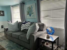 Casa de campo, 2 quartos | Área de estar | Smart TV, serviços de streaming