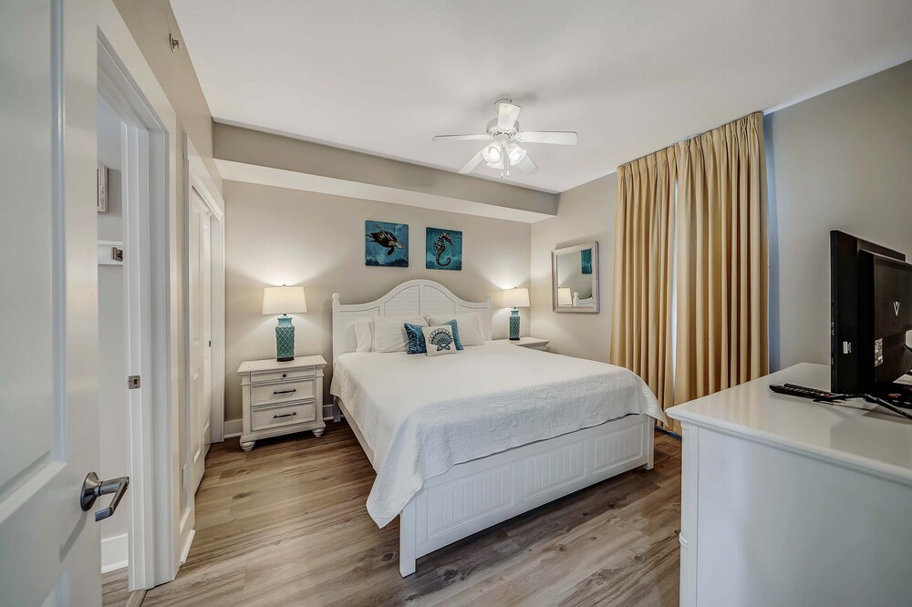 Marisol 102-Beachfront Corner Condo w/Pool, Grill, FREE Beach Service ...