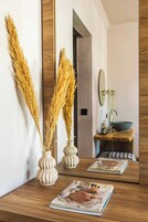 Quarto Duplo ou Twin Comfort | Cofre no quarto, cortinas/cortinados opacos, ferro/tábua de engomar