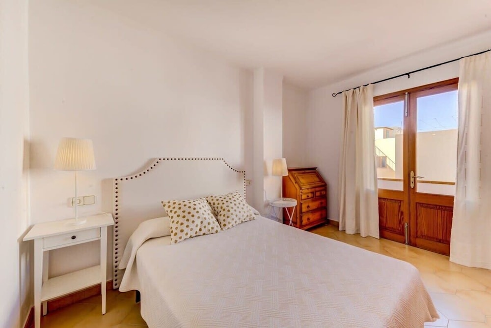 Beach Apartment Palma - Seafront - Pollensa