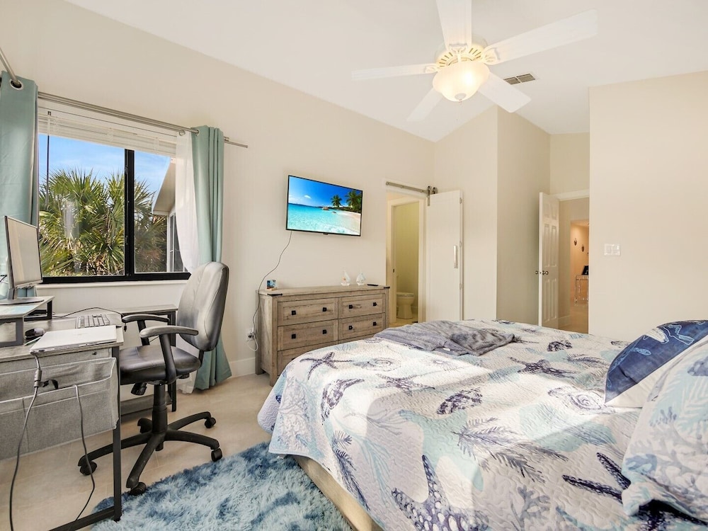 Beachside Bliss – Renovated Private Home In Sea Place Community With Resort - Crescent Beach, FL