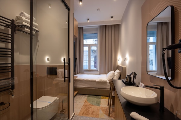 Hop Inn Rooms & Suites Belgrade - Belgrad