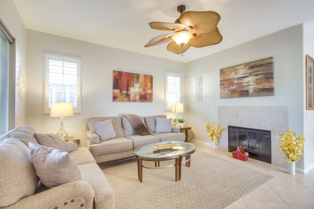2 Mi To Empire Polo Club: Indio Home W/ Fireplace! - La Quinta, CA