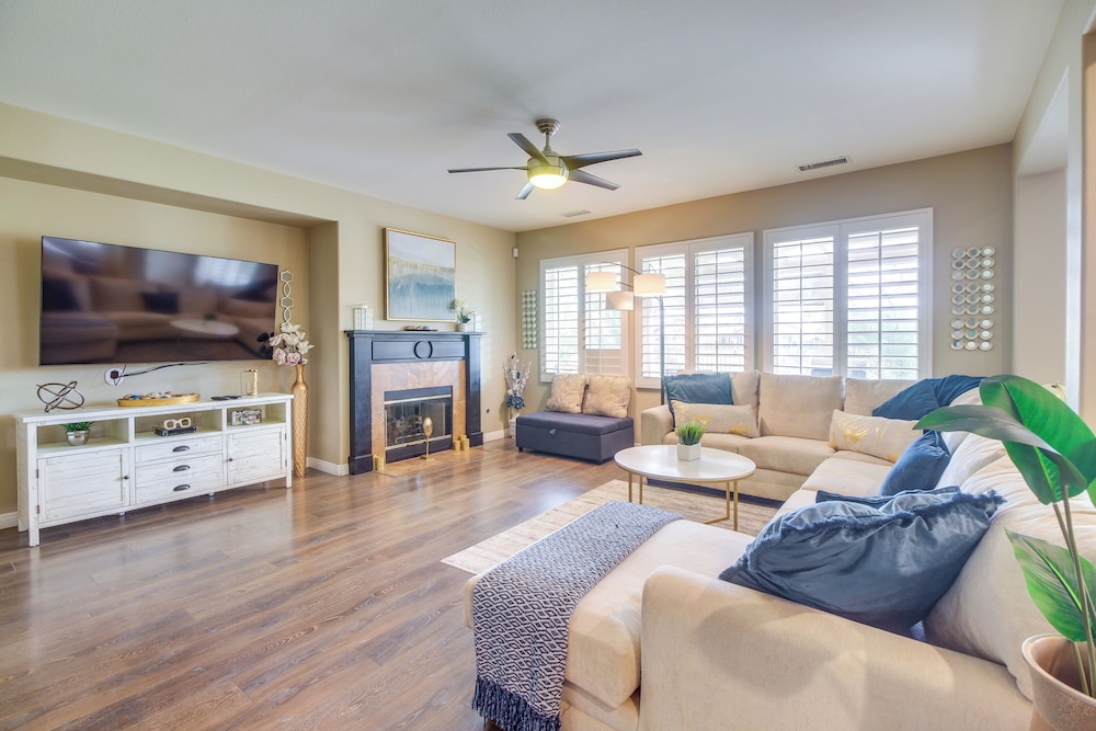 1 Mi To Coachella: Indio Home W/ Community Perks! - La Quinta, CA