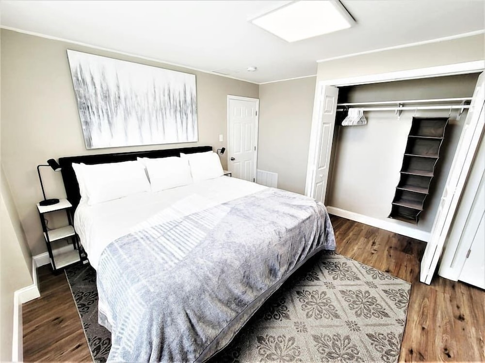 The Loft At Park Place - 3rd Floor Walk Up, King And Queen Beds, Fast Wifi And F - Delaware