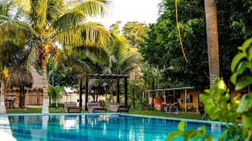 Piscina externa