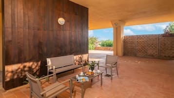 Apartamento família, vários quartos, 2 banheiros (Secret Garden House) | Terraço/pátio