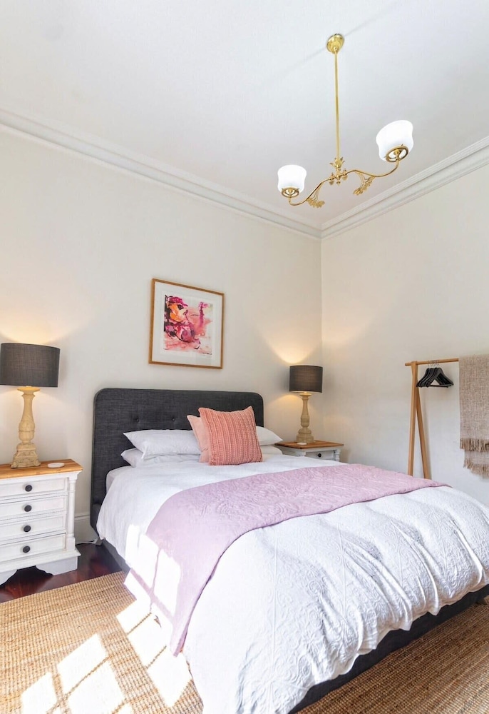 Sunroom, Stirling Hotel - 5 Min Walk, Fireplace - Hahndorf